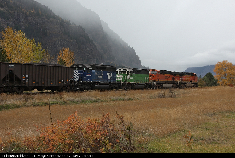 BNSF 5121, 6291, and 2089, and MRL 264